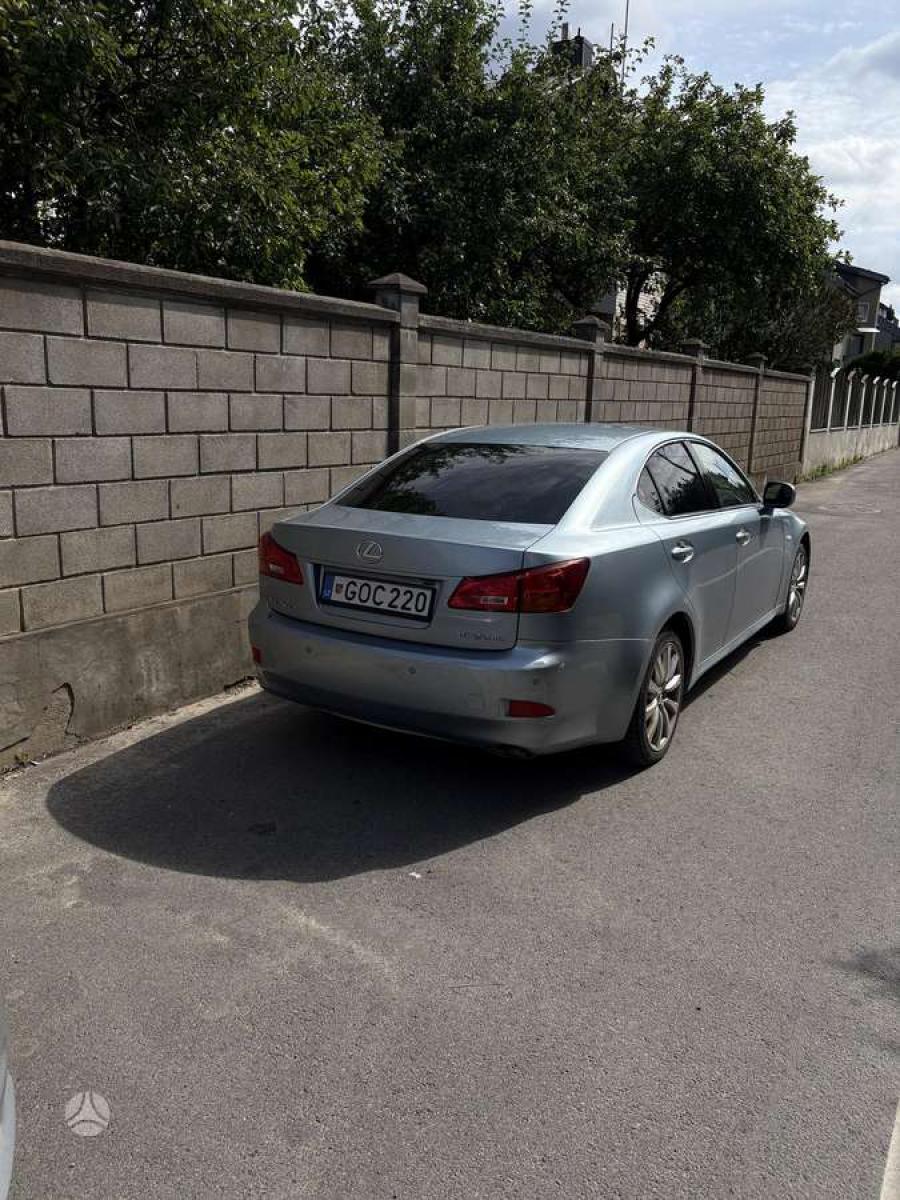 Zils Lexus LS 220 2006 Kauņa, ar dzinēja tilpumu 2.23 L un nobraukumu 345 tūkst. km par 1000 €, foto 4 vietnē AUTOMOTO.COM.LV