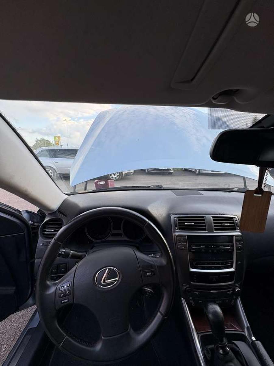 Zils Lexus LS 220 2006 Kauņa, ar dzinēja tilpumu 2.23 L un nobraukumu 345 tūkst. km par 1000 €, foto 9 vietnē AUTOMOTO.COM.LV