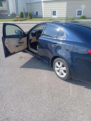 Blue Lexus LS 220 2006 in Vilnius, with an engine capacity of 2.23 L and mileage of 364 thousand km for 2900 €, photo 5 on AUTOMOTO.COM.LV