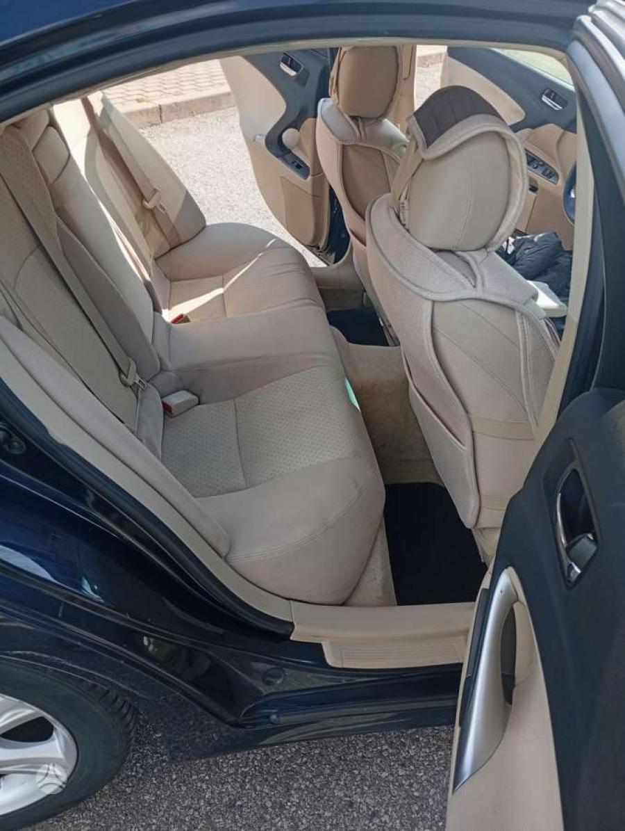 Blue Lexus LS 220 2006 in Vilnius, with an engine capacity of 2.23 L and mileage of 364 thousand km for 2900 €, photo 9 on AUTOMOTO.COM.LV