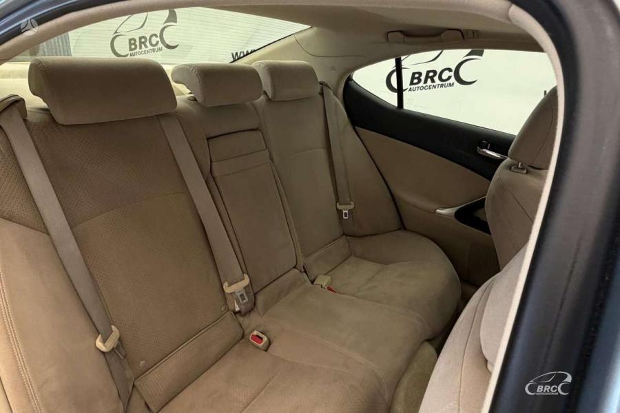 Zils Lexus LS 220 2007 Viļņa, ar dzinēja tilpumu 2.23 L un nobraukumu 285 tūkst. km par 4600 €, foto 5 vietnē AUTOMOTO.COM.LV