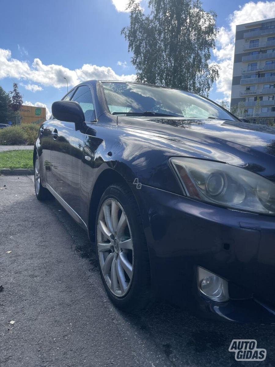 Blue Lexus LS 220 2007 in Vilnius, with an engine capacity of 2.20 L and mileage of 326 thousand km for 2000 €, photo 8 on AUTOMOTO.COM.LV