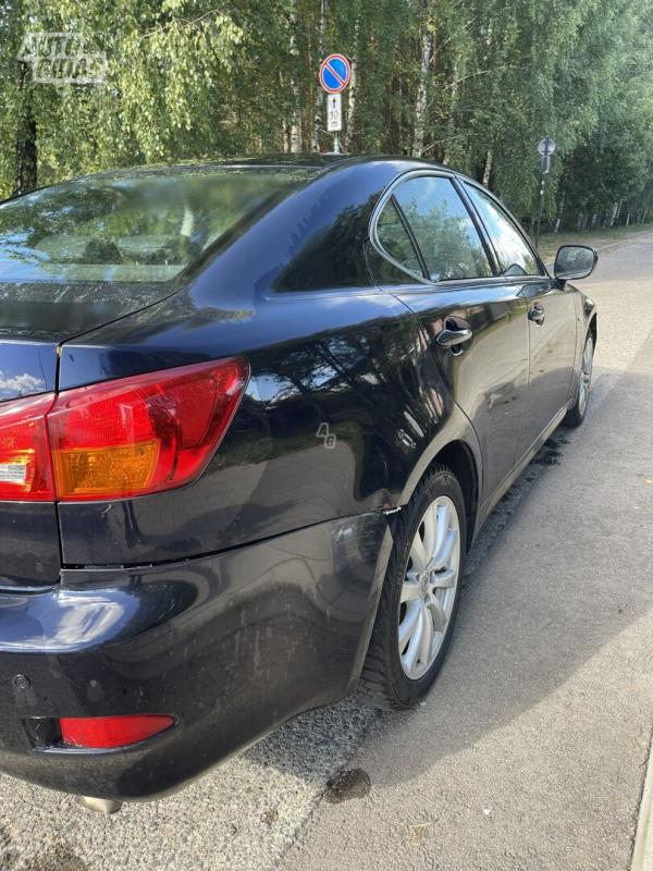 Blue Lexus LS 220 2007 in Vilnius, with an engine capacity of 2.20 L and mileage of 326 thousand km for 2000 €, photo 9 on AUTOMOTO.COM.LV