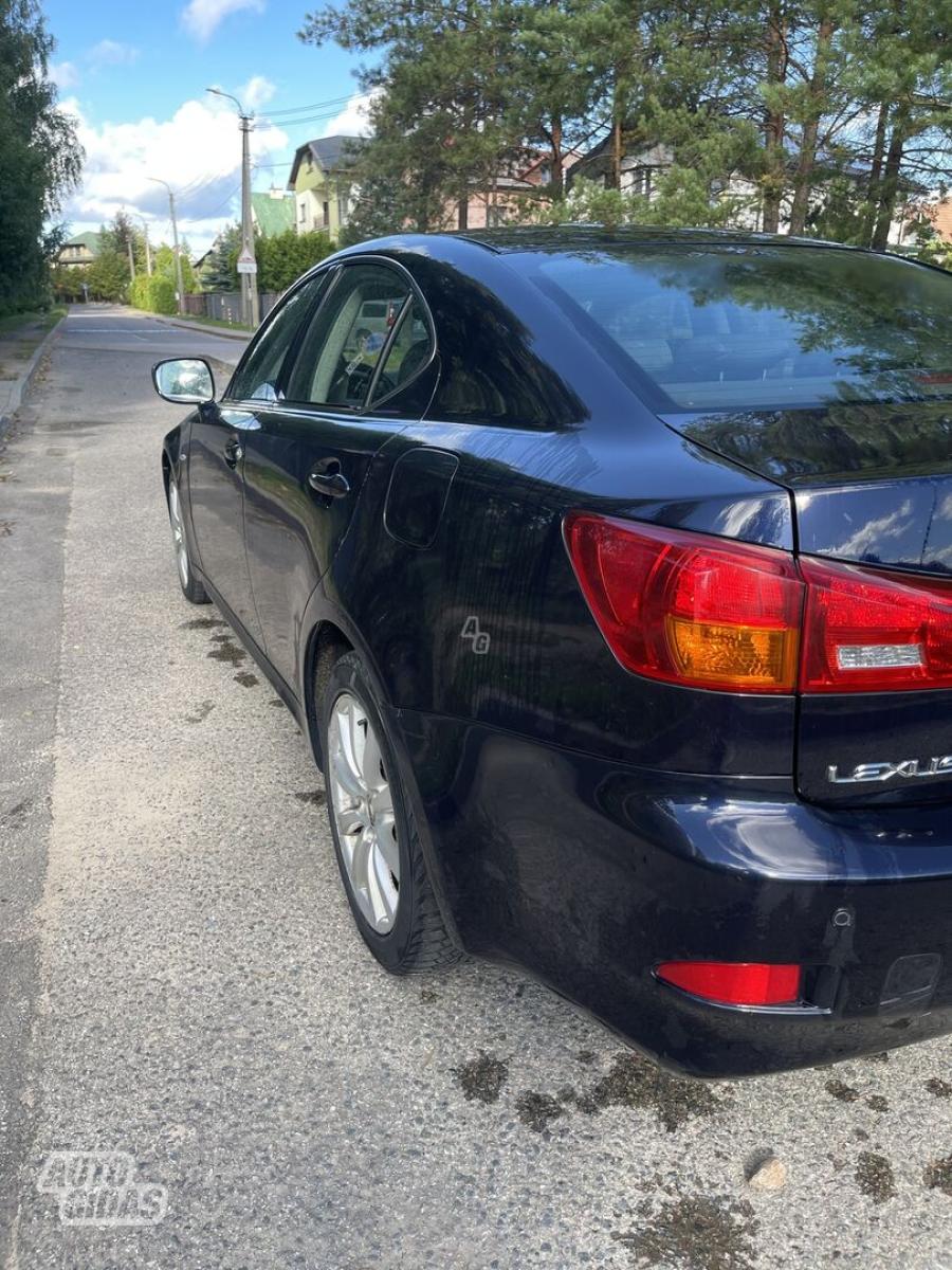 Blue Lexus LS 220 2007 in Vilnius, with an engine capacity of 2.20 L and mileage of 326 thousand km for 2000 €, photo 11 on AUTOMOTO.COM.LV