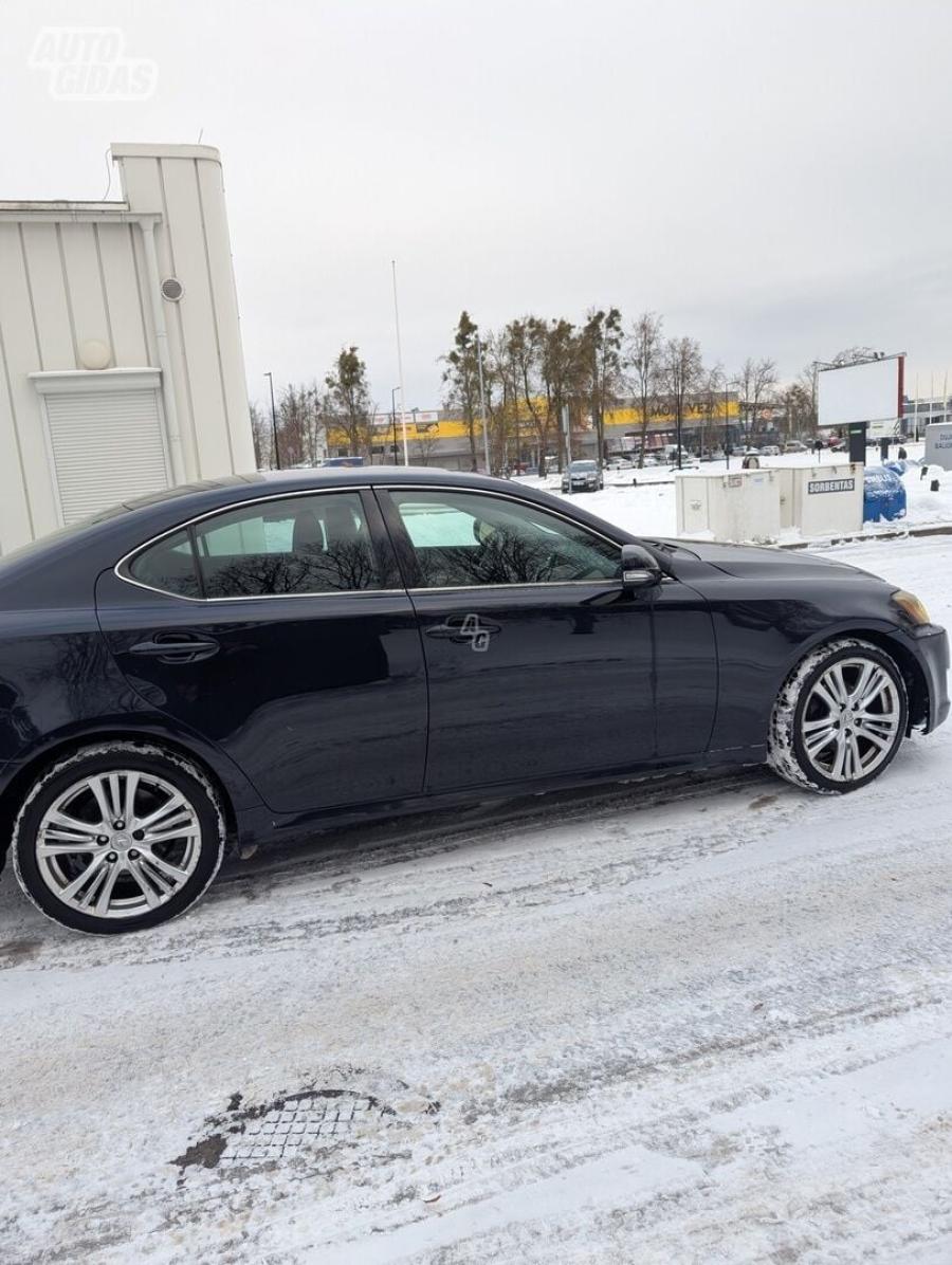 Blue Lexus LS 220 2009 in Alytus, with an engine capacity of 2.20 L and mileage of 188 thousand km for 2700 €, photo 7 on AUTOMOTO.COM.LV