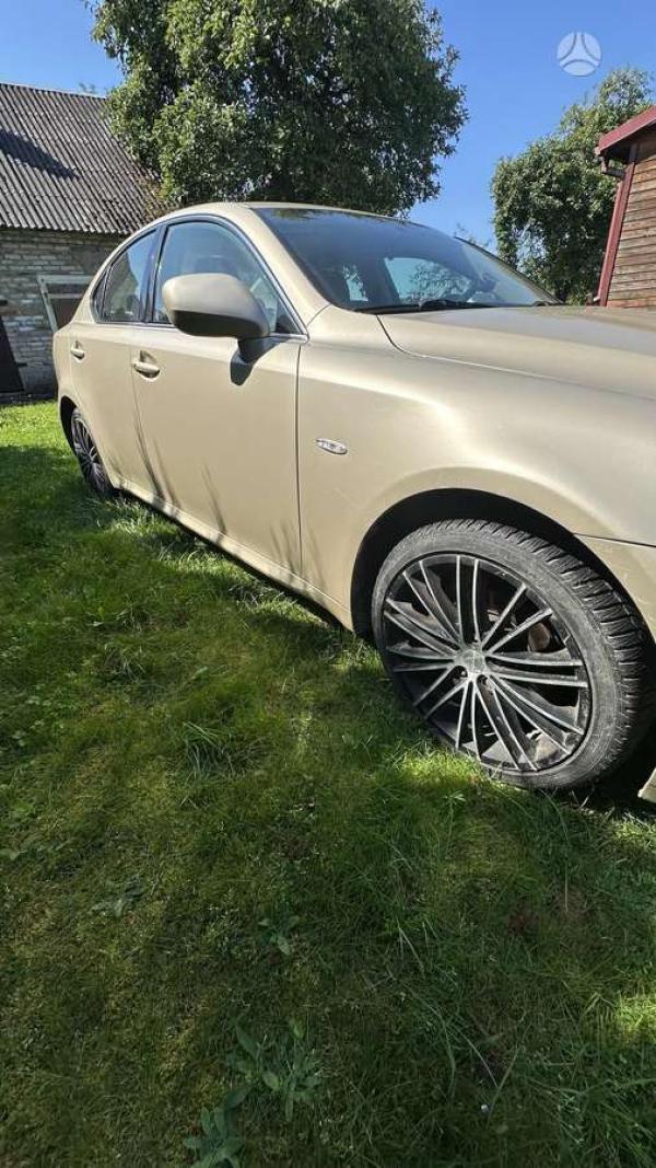 Brown Lexus LS 220 2008 in Trakai, with an engine capacity of 2.23 L and mileage of 332 thousand km for 1300 €, photo 5 on AUTOMOTO.COM.LV