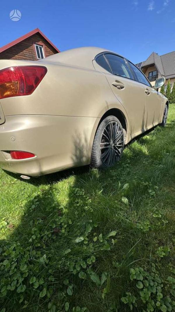 Brown Lexus LS 220 2008 in Trakai, with an engine capacity of 2.23 L and mileage of 332 thousand km for 1300 €, photo 6 on AUTOMOTO.COM.LV