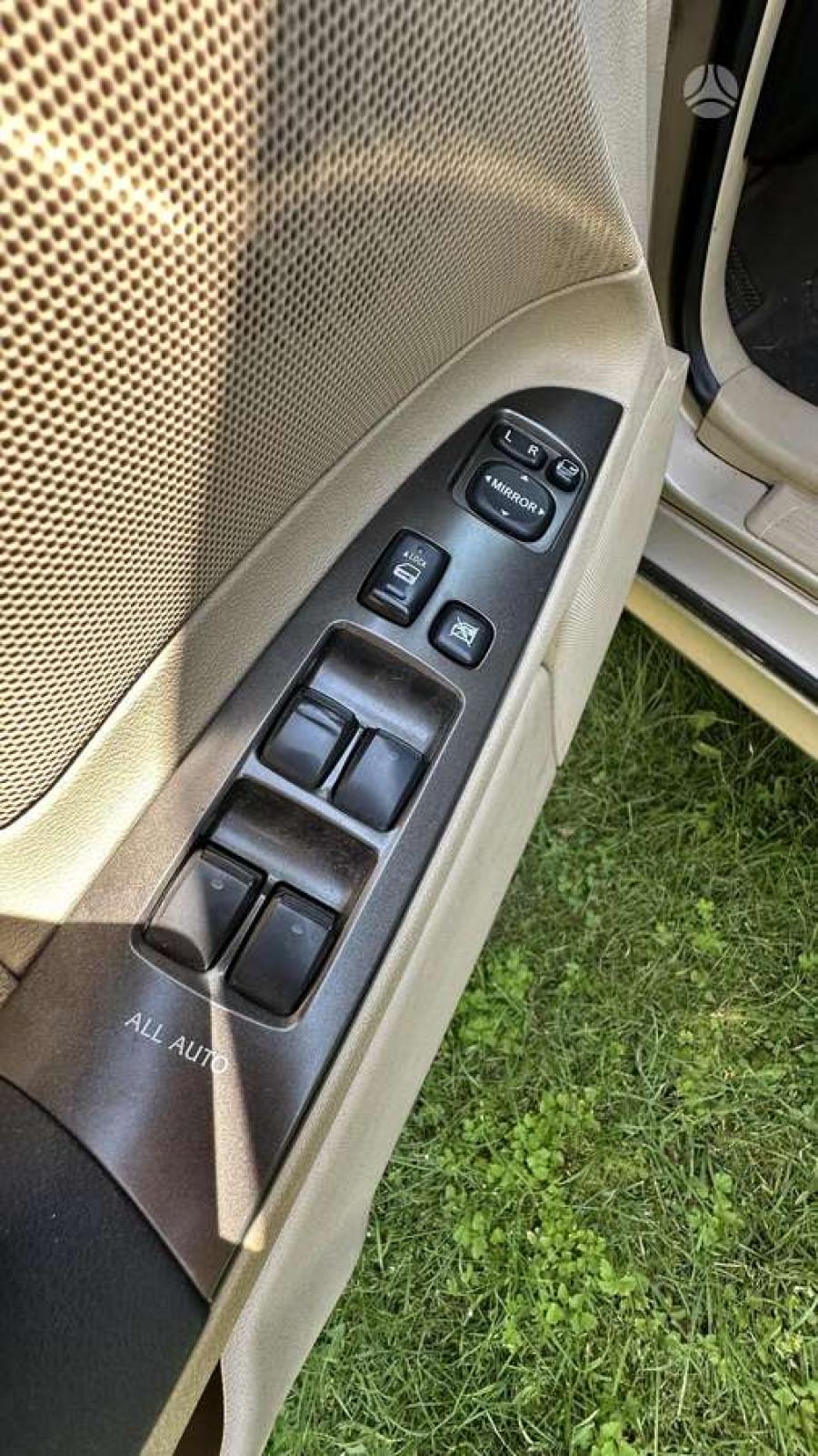 Brown Lexus LS 220 2008 in Trakai, with an engine capacity of 2.23 L and mileage of 332 thousand km for 1300 €, photo 14 on AUTOMOTO.COM.LV