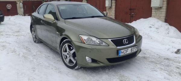 Green Lexus LS 220 2008 in Mazeikiai, with an engine capacity of 2.23 L and mileage of 244 thousand km for 3500 €, photo 1 on AUTOMOTO.COM.LV