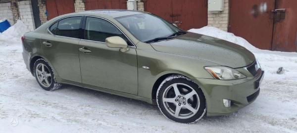 Green Lexus LS 220 2008 in Mazeikiai, with an engine capacity of 2.23 L and mileage of 244 thousand km for 3500 €, photo 2 on AUTOMOTO.COM.LV