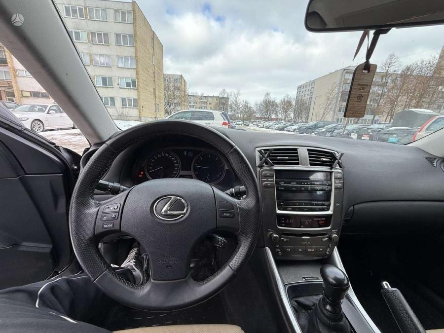 Pelēks Lexus LS 220 2006 Kauņa, ar dzinēja tilpumu 2.23 L un nobraukumu 350 tūkst. km par 3600 €, foto 7 vietnē AUTOMOTO.COM.LV