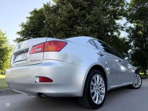 Grey Lexus LS 220 2006 in Kaunas, with an engine capacity of 2.23 L and mileage of 312 thousand km for 2750 €, photo 5 on AUTOMOTO.COM.LV