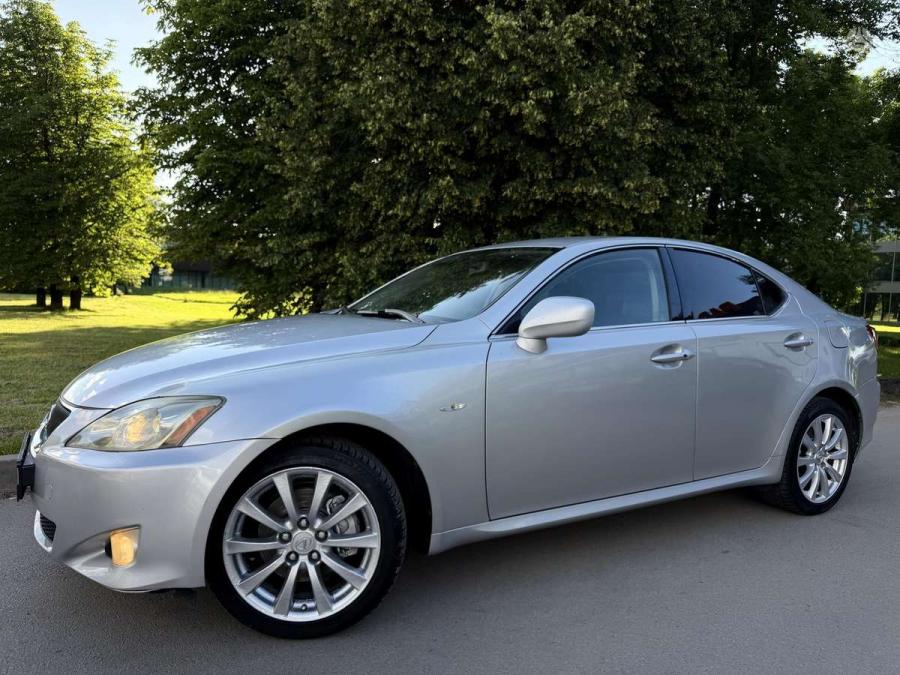 Grey Lexus LS 220 2006 in Kaunas, with an engine capacity of 2.23 L and mileage of 312 thousand km for 2750 €, photo 14 on AUTOMOTO.COM.LV