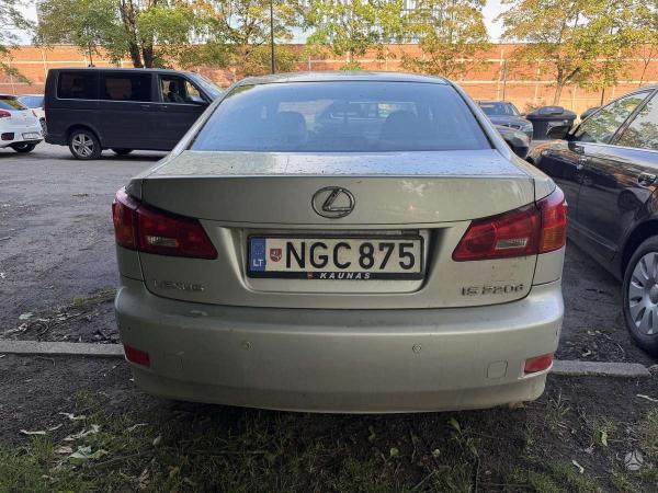 Pelēks Lexus LS 220 2006 Viļņa, ar dzinēja tilpumu 2.23 L un nobraukumu 360 tūkst. km par 1050 €, foto 2 vietnē AUTOMOTO.COM.LV