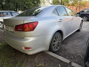 Grey Lexus LS 220 2006 in Vilnius, with an engine capacity of 2.23 L and mileage of 360 thousand km for 1050 €, photo 4 on AUTOMOTO.COM.LV