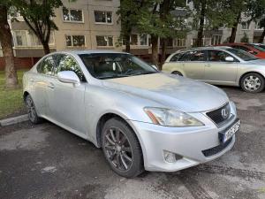 Grey Lexus LS 220 2006 in Vilnius, with an engine capacity of 2.23 L and mileage of 360 thousand km for 1050 €, photo 5 on AUTOMOTO.COM.LV