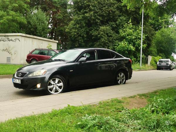 Pelēks Lexus LS 220 2006 Viļņa, ar dzinēja tilpumu 2.23 L un nobraukumu 400 tūkst. km par 1450 €, foto 4 vietnē AUTOMOTO.COM.LV