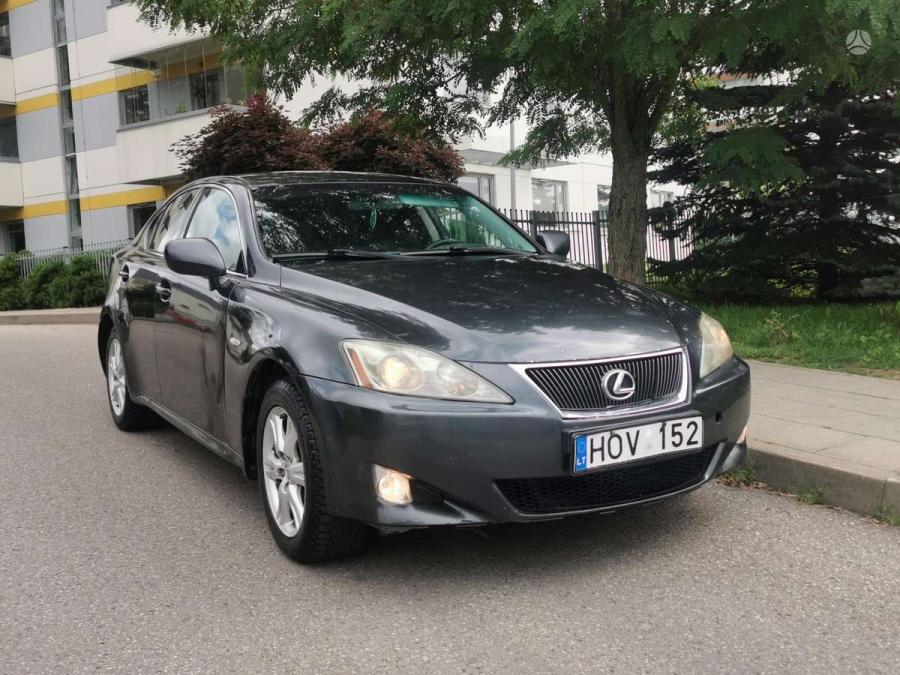 Grey Lexus LS 220 2006 in Vilnius, with an engine capacity of 2.23 L and mileage of 400 thousand km for 1350 €, photo 7 on AUTOMOTO.COM.LV
