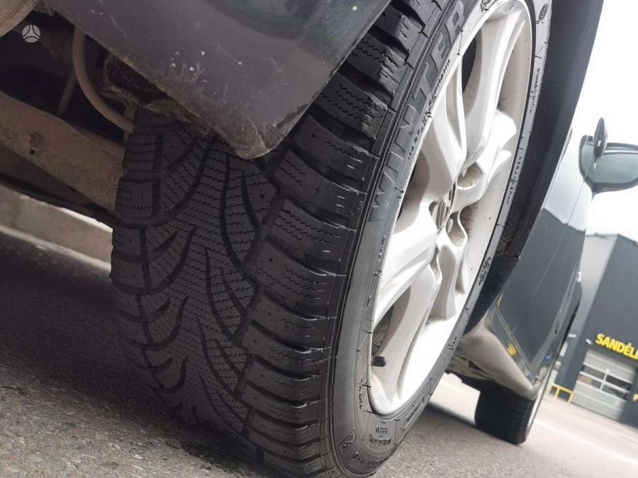 Grey Lexus LS 220 2006 in Vilnius, with an engine capacity of 2.23 L and mileage of 400 thousand km for 1350 €, photo 12 on AUTOMOTO.COM.LV