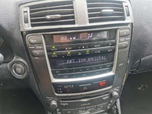 Grey Lexus LS 220 2006 in Vilnius, with an engine capacity of 2.23 L and mileage of 400 thousand km for 1350 €, photo 19 on AUTOMOTO.COM.LV