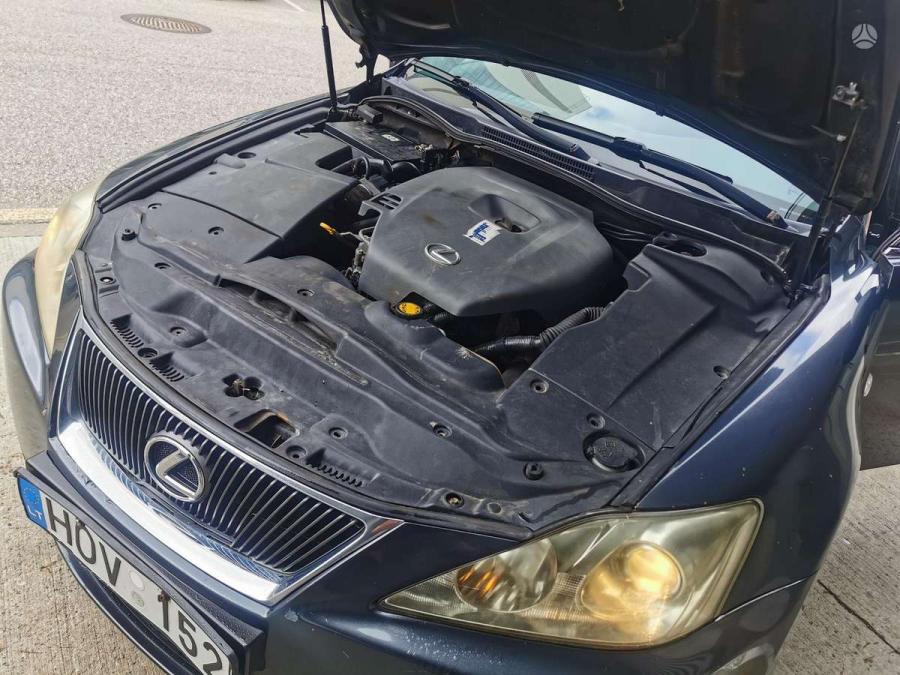 Grey Lexus LS 220 2006 in Vilnius, with an engine capacity of 2.23 L and mileage of 400 thousand km for 1350 €, photo 21 on AUTOMOTO.COM.LV