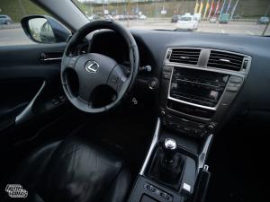 Pelēks Lexus LS 220 2006 Viļņa, ar dzinēja tilpumu 2.20 L un nobraukumu 315 tūkst. km par 2500 €, foto 7 vietnē AUTOMOTO.COM.LV