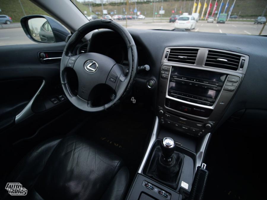 Pelēks Lexus LS 220 2006 Viļņa, ar dzinēja tilpumu 2.20 L un nobraukumu 315 tūkst. km par 2500 €, foto 7 vietnē AUTOMOTO.COM.LV