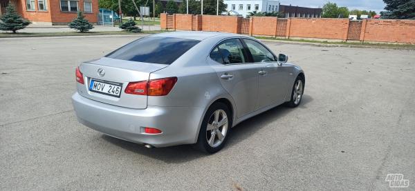 Grey Lexus LS 220 2006 in Akmene, with an engine capacity of 2.20 L and mileage of 261 thousand km for 2400 €, photo 4 on AUTOMOTO.COM.LV