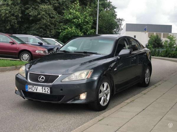 Pelēks Lexus LS 220 2006 Viļņa, ar dzinēja tilpumu 2.23 L un nobraukumu 400 tūkst. km par 1200 €, foto 4 vietnē AUTOMOTO.COM.LV