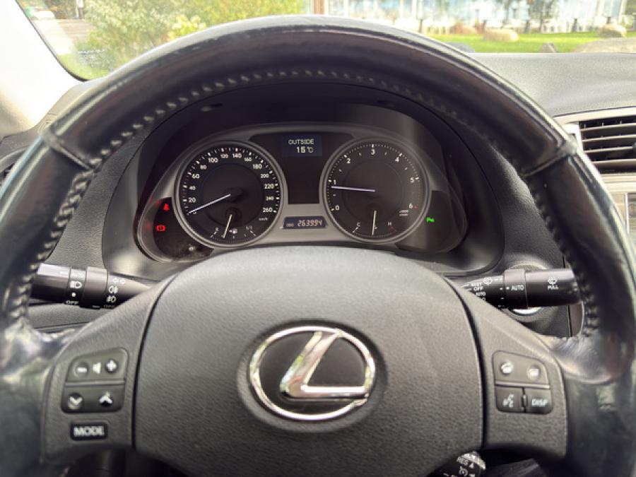 Серый Лексус LS 220 2006 в Таллин, объемом двигателя 0.00 л и пробегом 264 тыс. км за 3500 €, фото 10 на AUTOMOTO.COM.LV