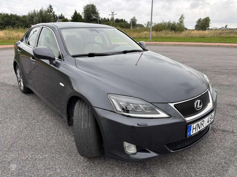 Pelēks Lexus LS 220 2006 Klaipėda, ar dzinēja tilpumu 2.23 L un nobraukumu 371 tūkst. km par 3100 €, foto 9 vietnē AUTOMOTO.COM.LV