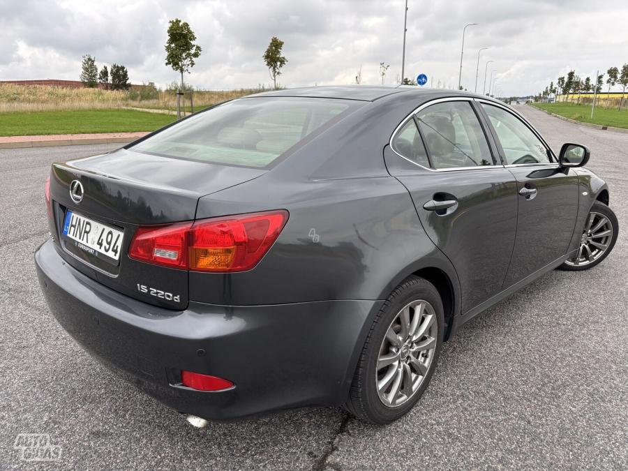 Grey Lexus LS 220 2006 in Klaipeda, with an engine capacity of 2.20 L and mileage of 371 thousand km for 2600 €, photo 6 on AUTOMOTO.COM.LV
