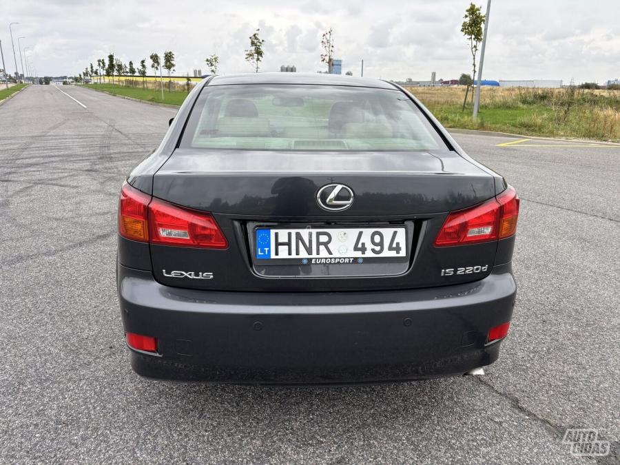 Grey Lexus LS 220 2006 in Klaipeda, with an engine capacity of 2.20 L and mileage of 371 thousand km for 2600 €, photo 7 on AUTOMOTO.COM.LV