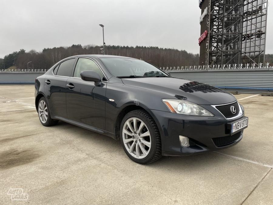 Grey Lexus LS 220 2007 in Vilnius, with an engine capacity of 2.20 L and mileage of 322 thousand km for 5200 €, photo 1 on AUTOMOTO.COM.LV