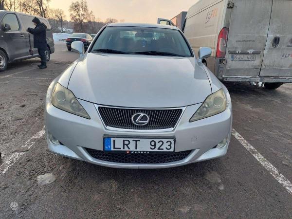 Pelēks Lexus LS 220 2007 Kauņa, ar dzinēja tilpumu 2.20 L un nobraukumu 344 tūkst. km par 2900 €, foto 6 vietnē AUTOMOTO.COM.LV