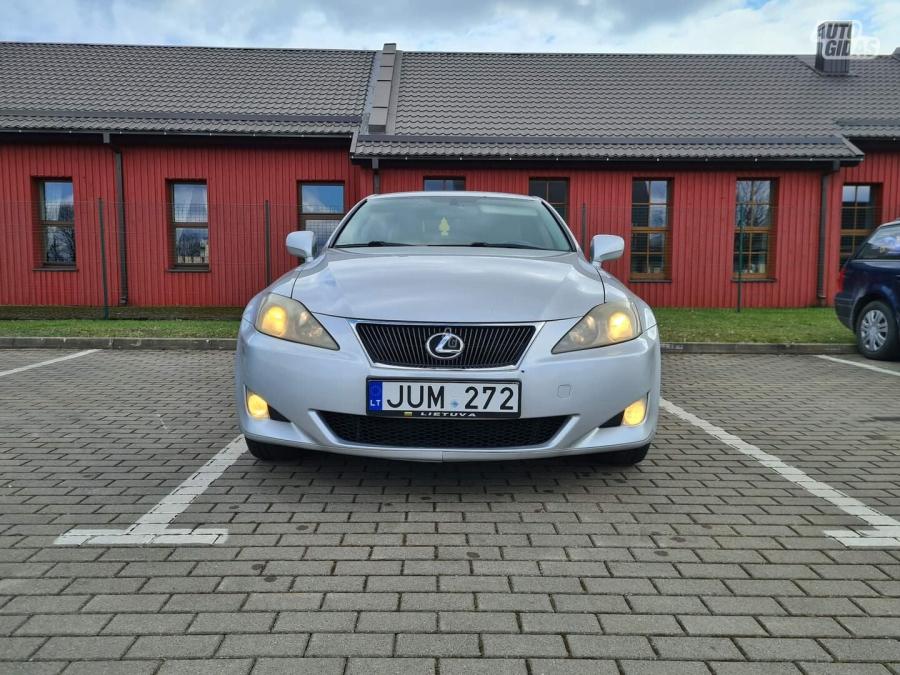 Grey Lexus LS 220 2007 in Siauliai, with an engine capacity of 2.20 L and mileage of 313 thousand km for 2100 €, photo 1 on AUTOMOTO.COM.LV