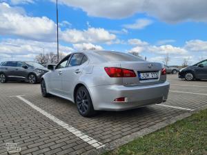 Grey Lexus LS 220 2007 in Siauliai, with an engine capacity of 2.20 L and mileage of 313 thousand km for 2100 €, photo 8 on AUTOMOTO.COM.LV
