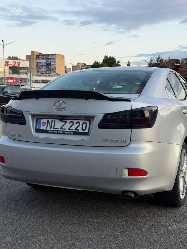 Grey Lexus LS 220 2007 in Vilnius, with an engine capacity of 2.23 L and mileage of 324 thousand km for 1600 €, photo 4 on AUTOMOTO.COM.LV