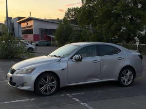 Grey Lexus LS 220 2007 in Vilnius, with an engine capacity of 2.23 L and mileage of 324 thousand km for 1600 €, photo 6 on AUTOMOTO.COM.LV