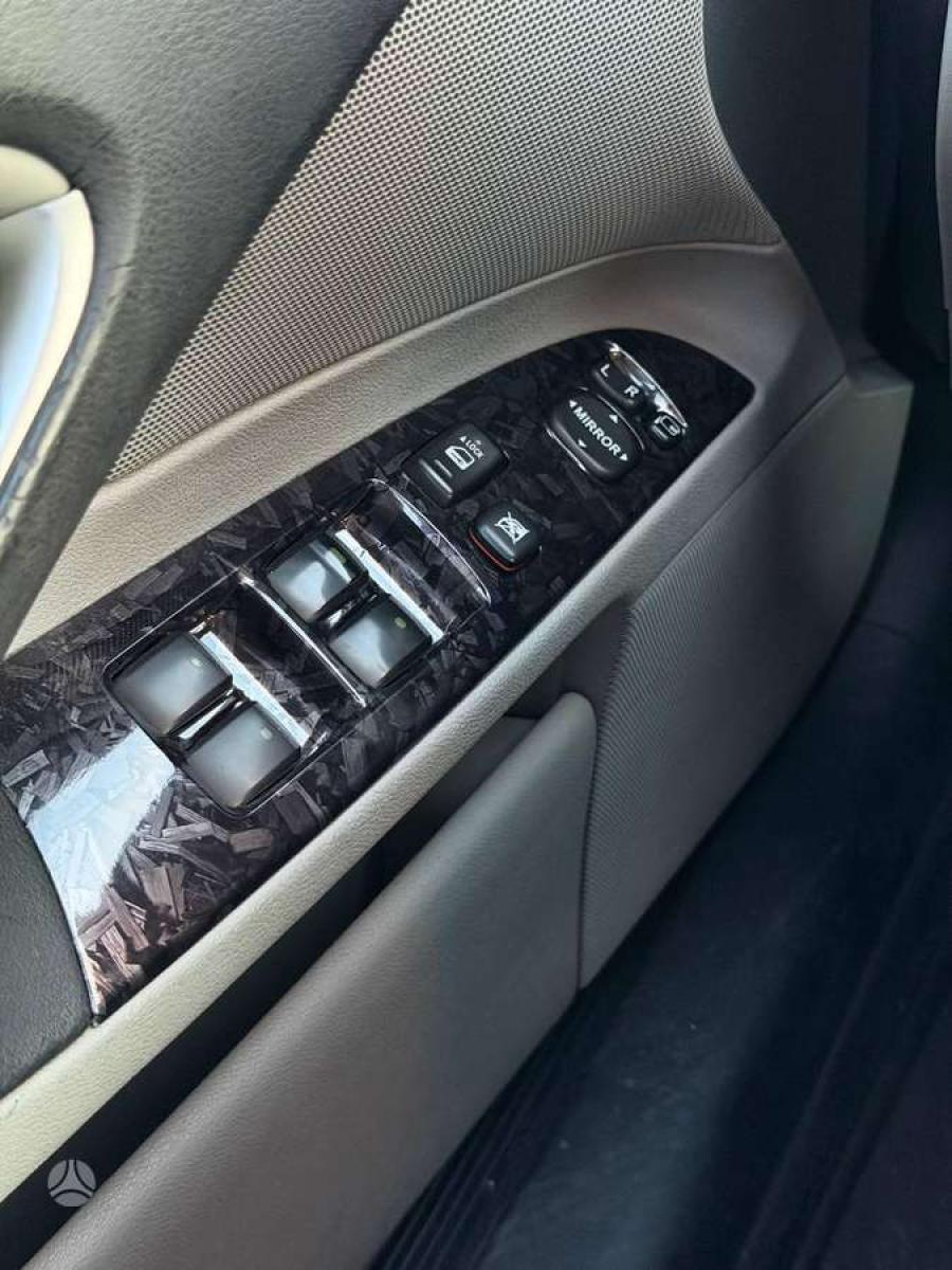 Grey Lexus LS 220 2007 in Vilnius, with an engine capacity of 2.23 L and mileage of 324 thousand km for 1600 €, photo 12 on AUTOMOTO.COM.LV
