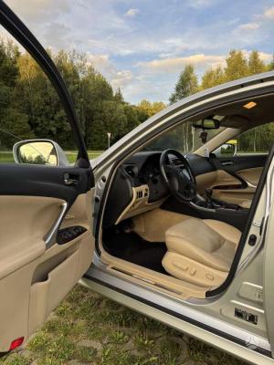 Pelēks Lexus LS 220 2007 Viļņa, ar dzinēja tilpumu 2.23 L un nobraukumu 250 tūkst. km par 3100 €, foto 7 vietnē AUTOMOTO.COM.LV