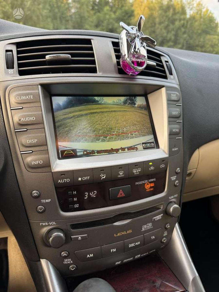 Pelēks Lexus LS 220 2007 Viļņa, ar dzinēja tilpumu 2.23 L un nobraukumu 250 tūkst. km par 3100 €, foto 11 vietnē AUTOMOTO.COM.LV