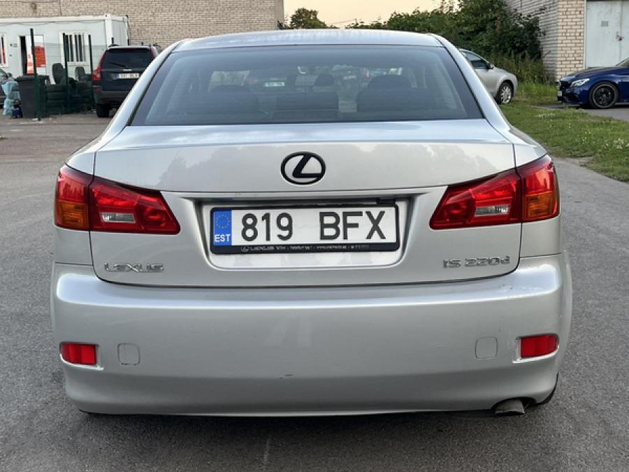 Pelēks Lexus LS 220 2007 Narva, ar dzinēja tilpumu 2.20 L un nobraukumu 289 tūkst. km par 2499 €, foto 9 vietnē AUTOMOTO.COM.LV