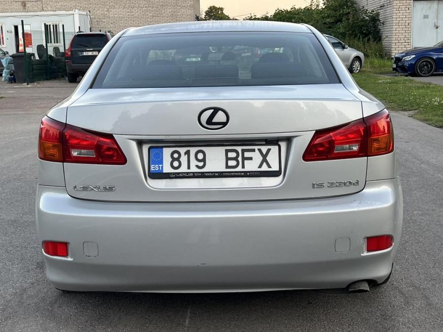 Pelēks Lexus LS 220 2007 Narva, ar dzinēja tilpumu 2.20 L un nobraukumu 289 tūkst. km par 2499 €, foto 19 vietnē AUTOMOTO.COM.LV