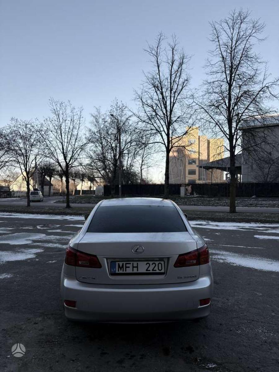 Pelēks Lexus LS 220 2008 Šauļi, ar dzinēja tilpumu 2.23 L un nobraukumu 269 tūkst. km par 3200 €, foto 5 vietnē AUTOMOTO.COM.LV