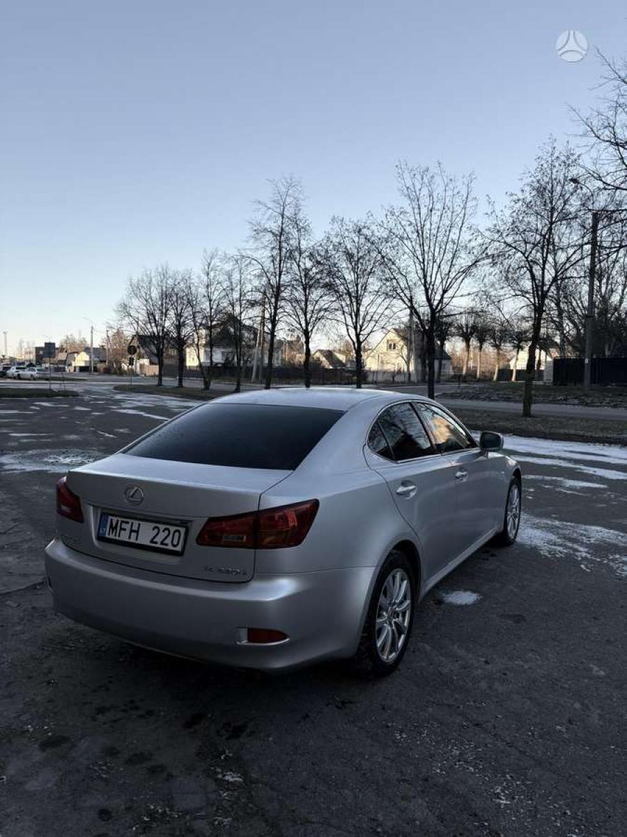 Pelēks Lexus LS 220 2008 Šauļi, ar dzinēja tilpumu 2.23 L un nobraukumu 269 tūkst. km par 3200 €, foto 6 vietnē AUTOMOTO.COM.LV