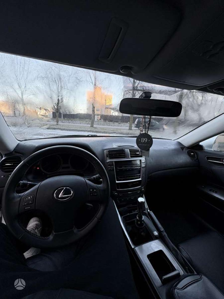 Pelēks Lexus LS 220 2008 Šauļi, ar dzinēja tilpumu 2.23 L un nobraukumu 269 tūkst. km par 3200 €, foto 11 vietnē AUTOMOTO.COM.LV
