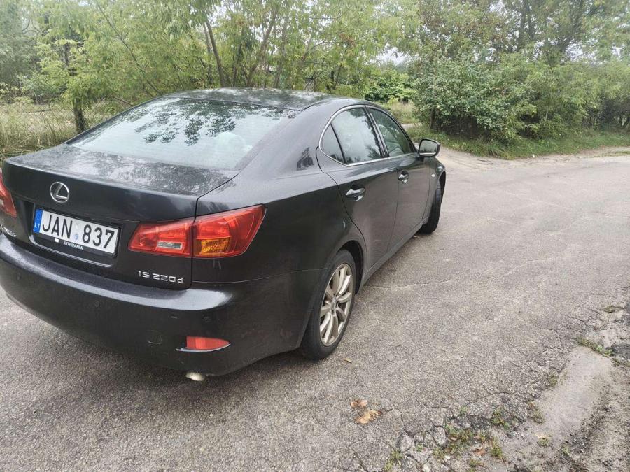 Grey Lexus LS 220 2008 in Vilnius, with an engine capacity of 2.23 L and mileage of 241 thousand km for 3150 €, photo 8 on AUTOMOTO.COM.LV