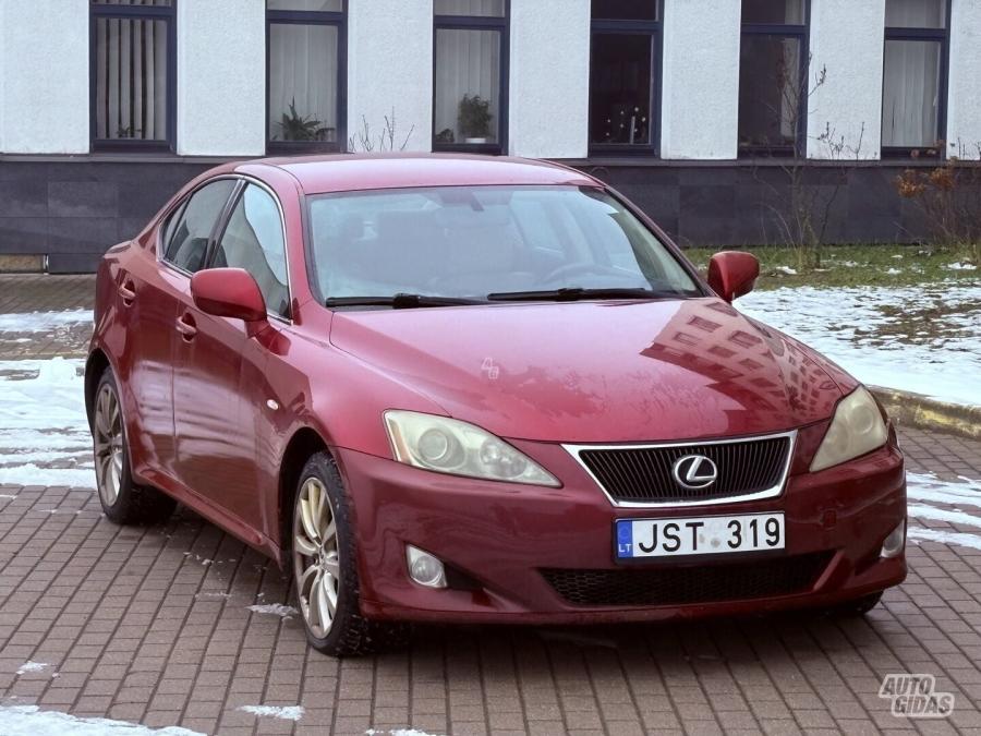 Red Lexus LS 220 2006 in Vilnius, with an engine capacity of 2.20 L and mileage of 290 thousand km for 1500 €, photo 9 on AUTOMOTO.COM.LV