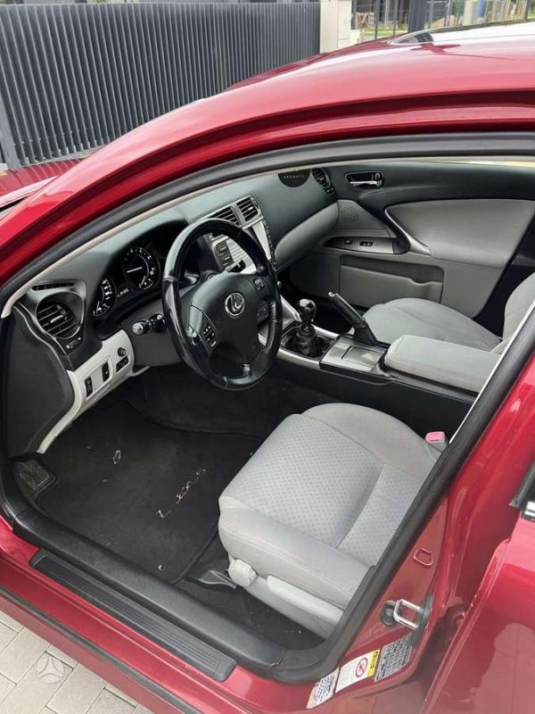 Red Lexus LS 220 2007 in Palanga, with an engine capacity of 2.23 L and mileage of 341 thousand km for 2950 €, photo 11 on AUTOMOTO.COM.LV